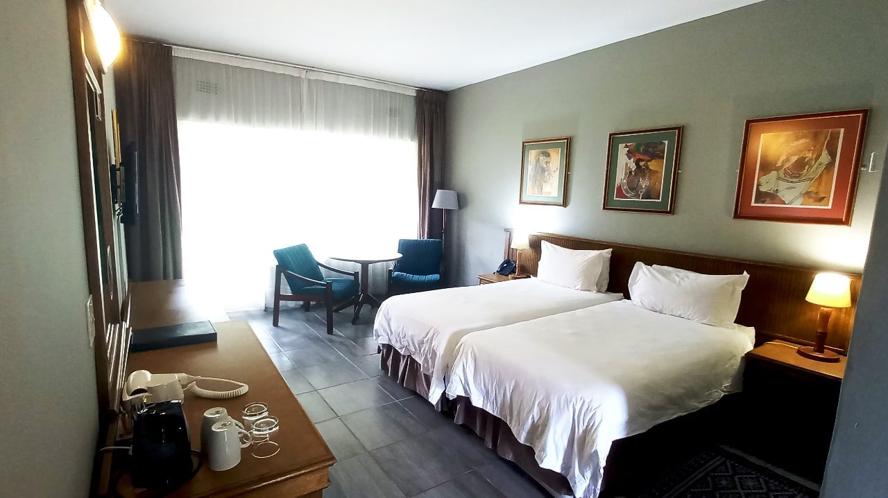 3 Day Sundown Country Estate Hotel Tour - Moafrika Tours